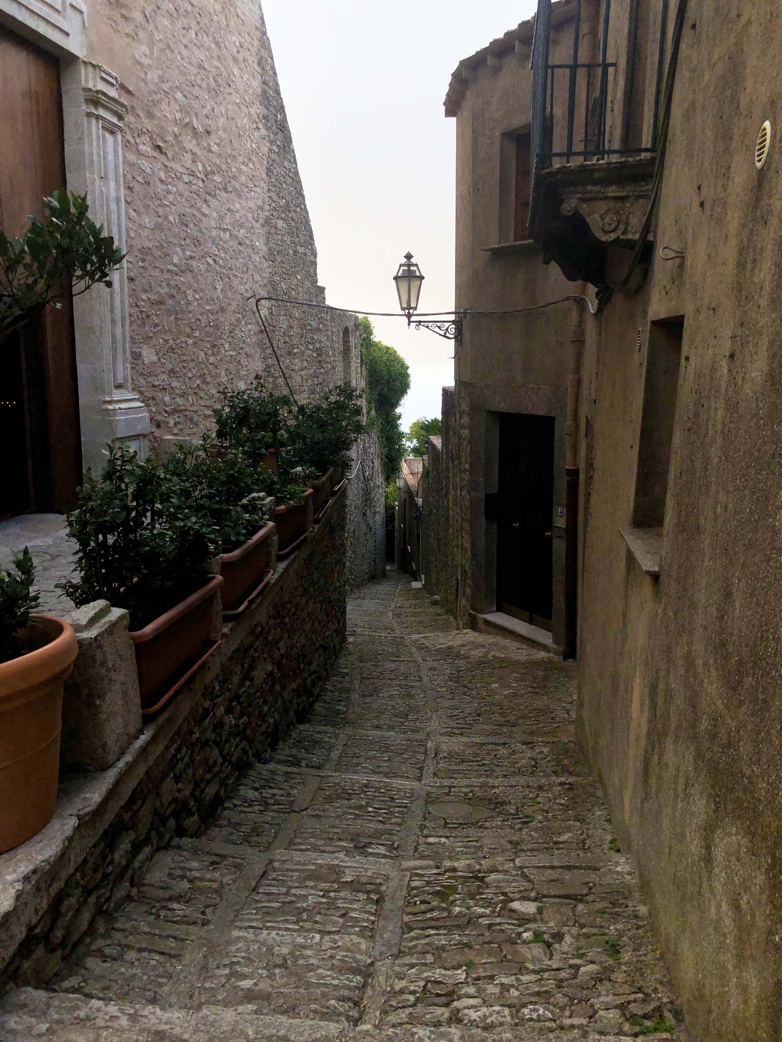 Five Reasons You Need to Visit Erice, Sicily – Fernweh Findings
